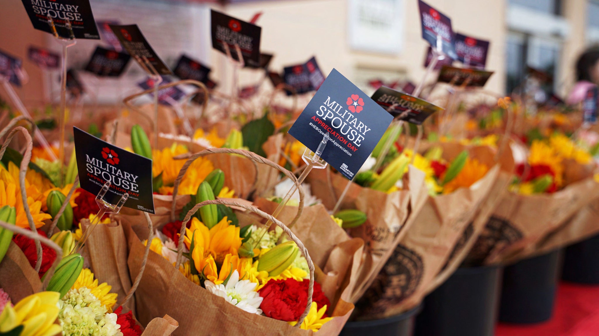 H-E-B gifts 4,500 floral bouquets to celebrate Military Spouse ...