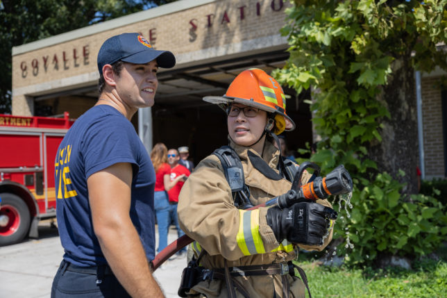 H-E-B’s Annual Helping Heroes initiative honors first responders in ...